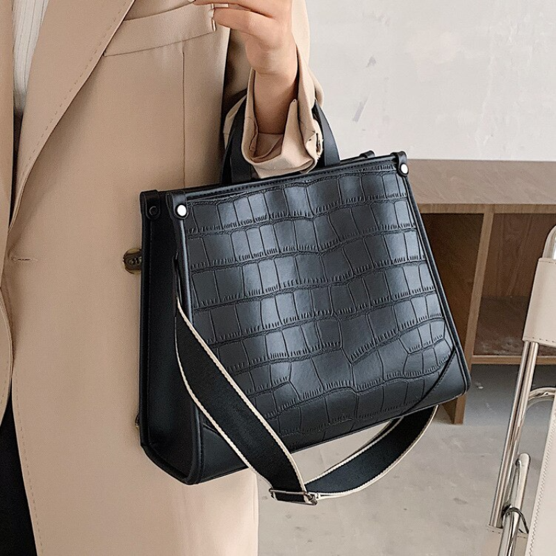 Simple Crocodile-inspired Texture Crossbody Handbags – Boots N Bags Heaven